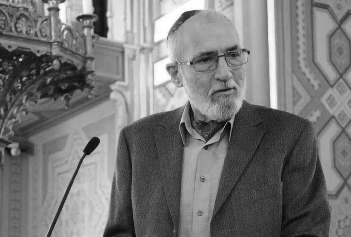 A încetat din viață unul dintre cei mai cunoscuți prezentatori radio din România. Carol ...