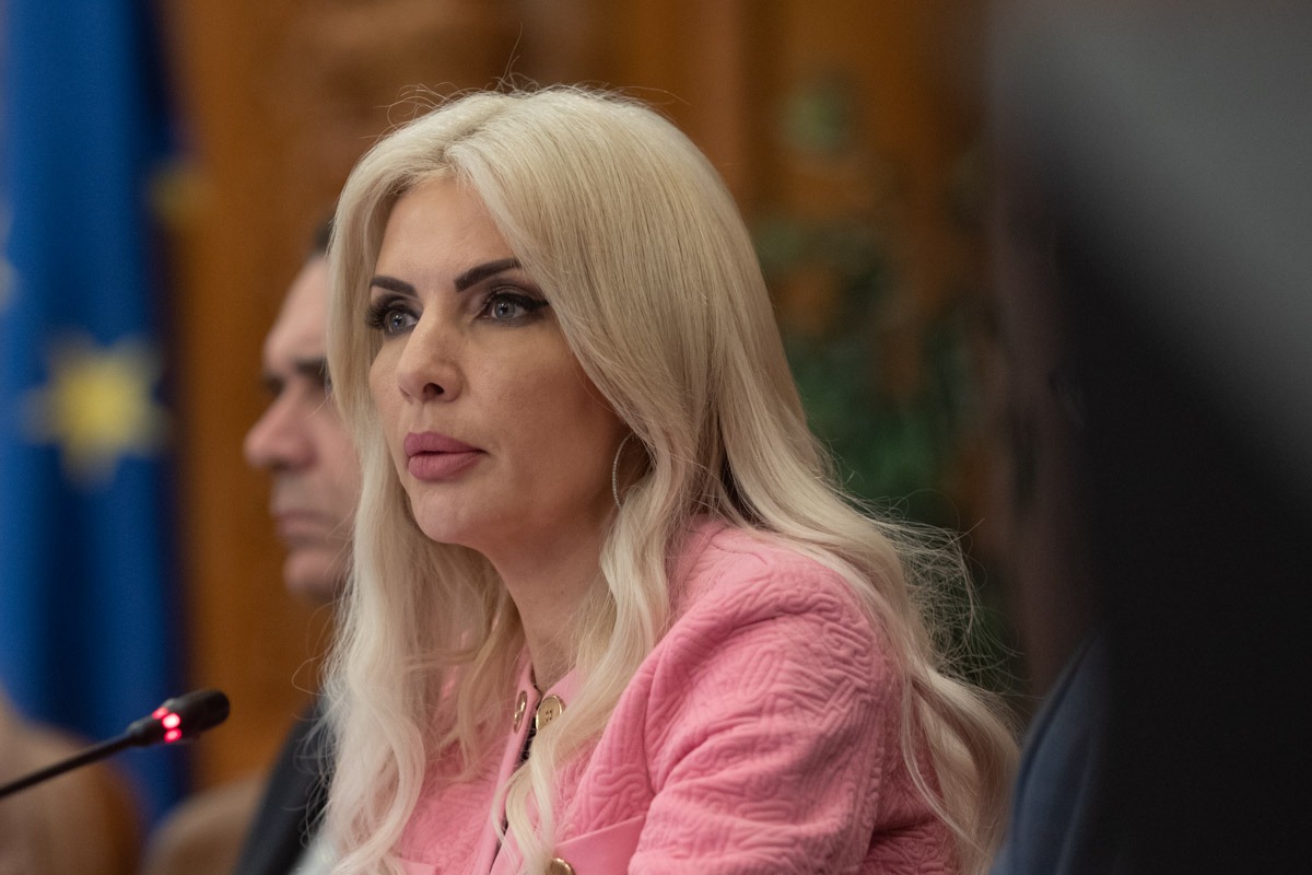 Primele imagini cu penthouse-ul Laurei Vicol din Monaco. Locuința este una exclusivistă ...