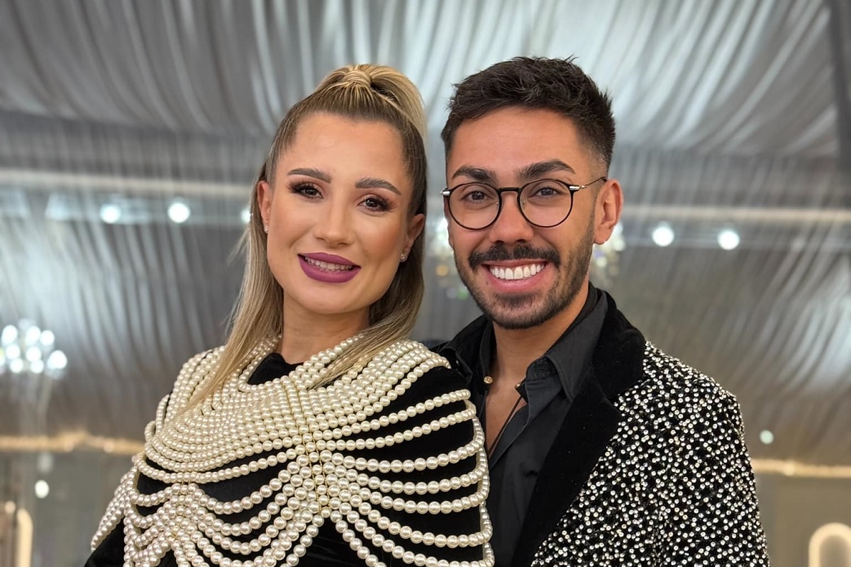 Armin Nicoară și Claudia Puican și-au creștinat băiețelul! Primele imagini cu micuțul Amir Efrem ...