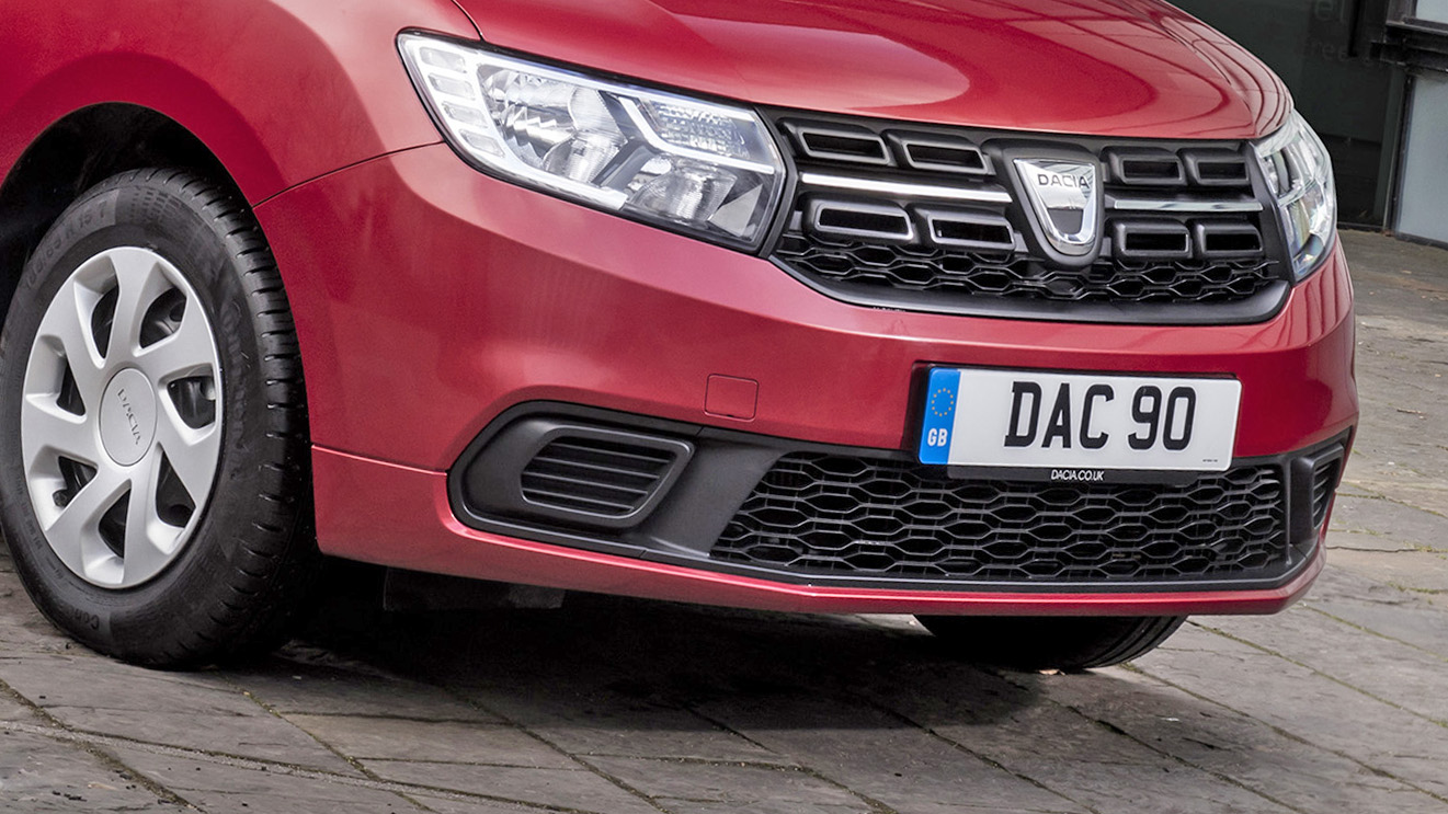 Noua Dacia Logan a ajuns, în sfârșit, să arate ca o mașină onorabilă