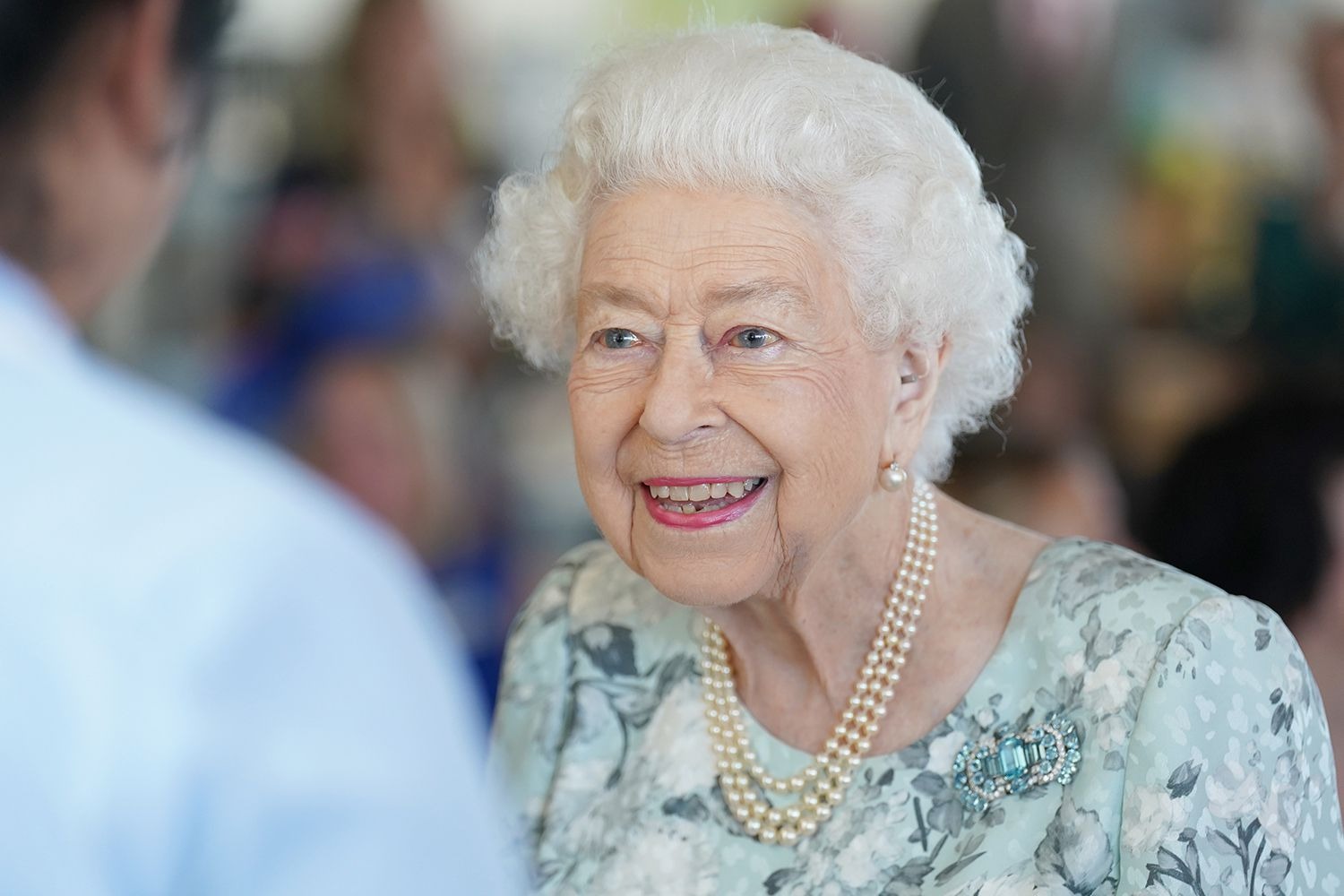Ce trebuie să știi despre Regina Elisabeta a II-a a Angliei: cele mai ...