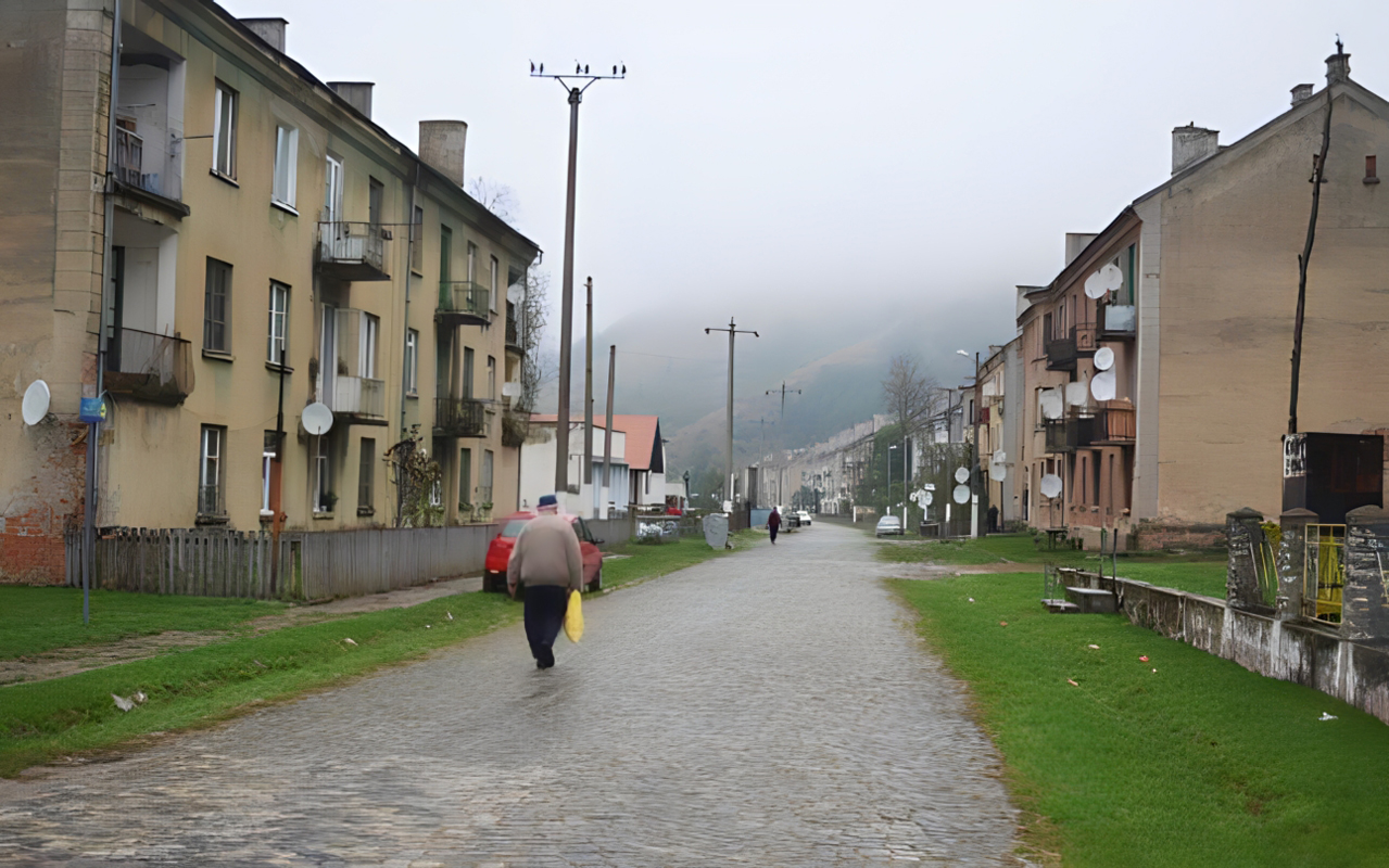 Orașul părăsit al României ar ascunde evenimente stranii. Mărturisirile ...