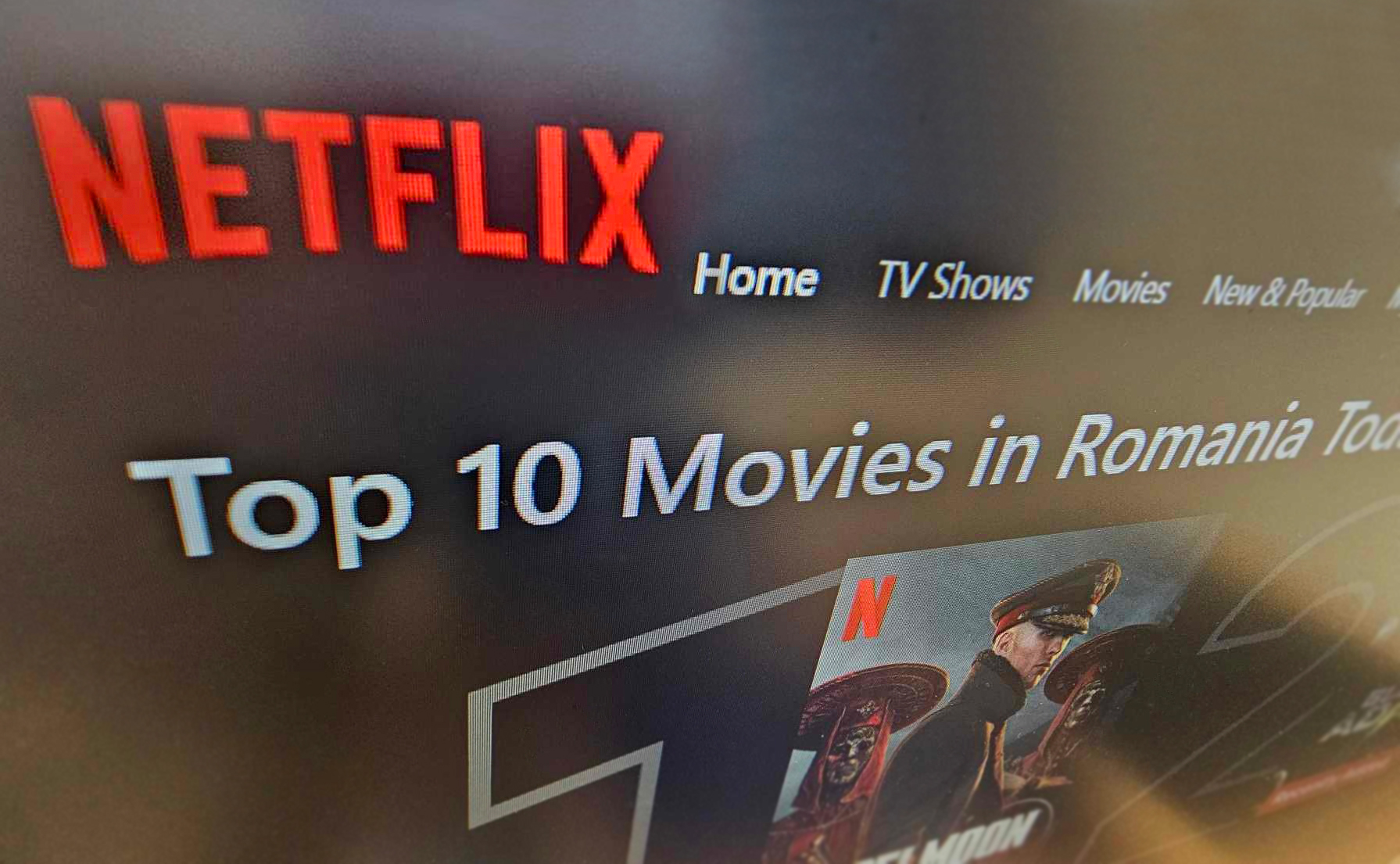 Filmul de pe Netflix care rupe topurile pe final de an. A intrat direct pe locul 1 în România ...