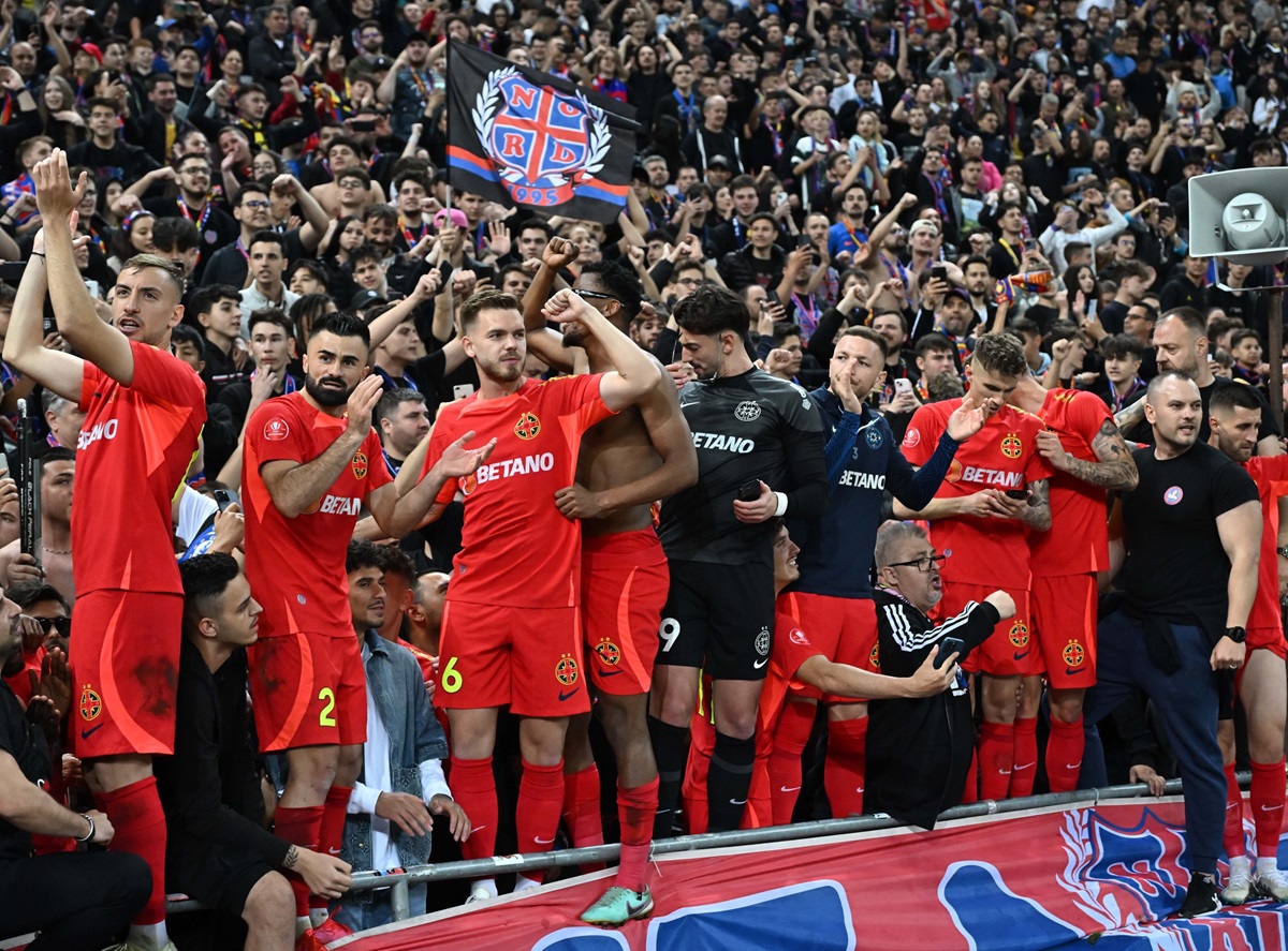 Cum sărbătorește FCSB cucerirea titlul și unde vor merge jucătorii cu autocarul descoperit. ”N-a ...