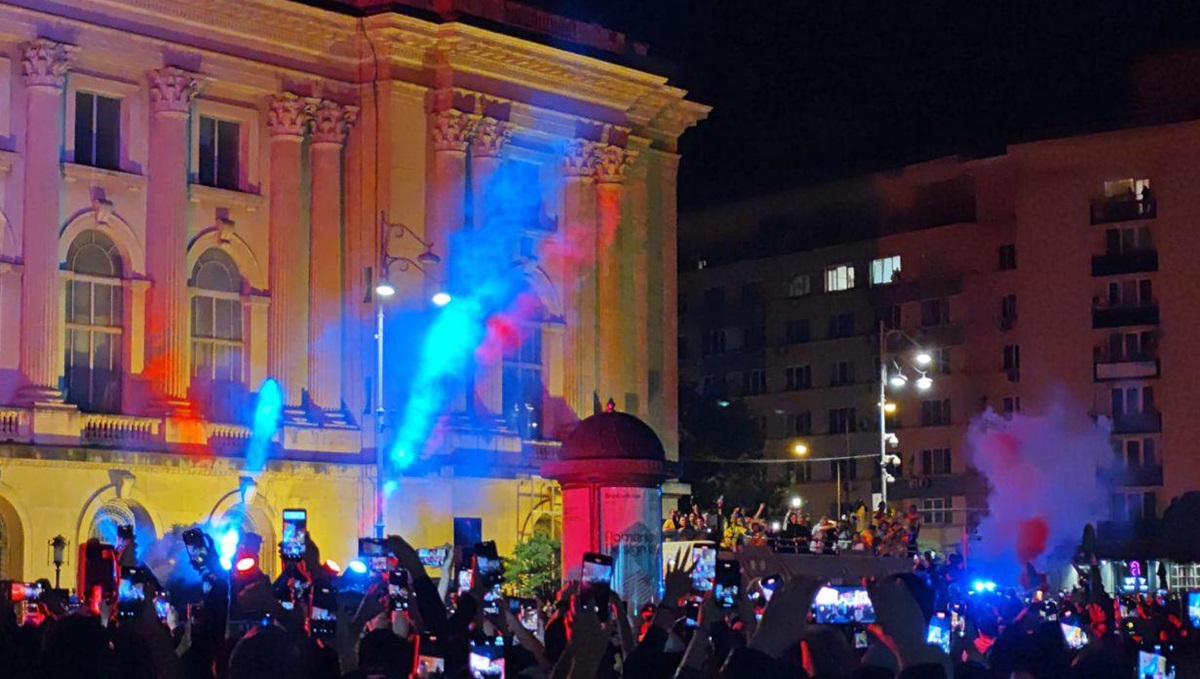 FCSB, sărbătoare cu autocarul descoperit pe străzile Bucureștiului. Unde au petrecut jucătorii ...