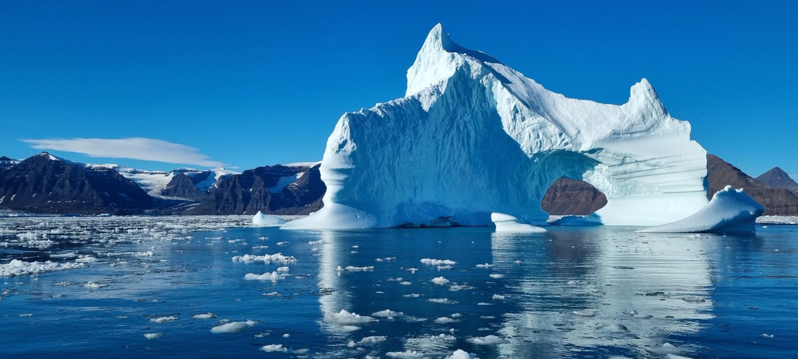 Oamenii de știință lucrează la un plan pentru a reîngheța Arctica ...