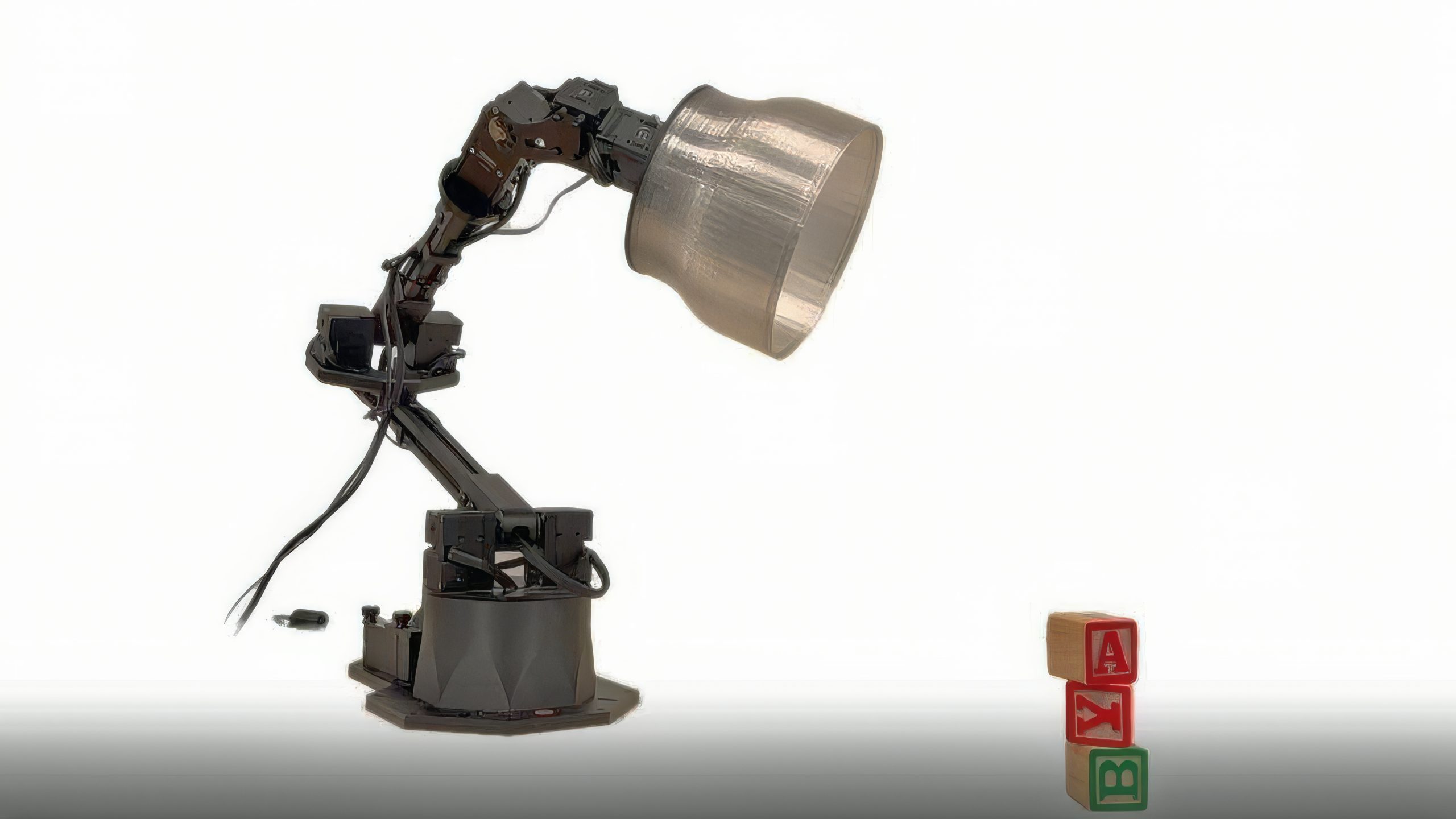 Primul robot Apple îți stârnește emoții și se inspiră din animațiile ...