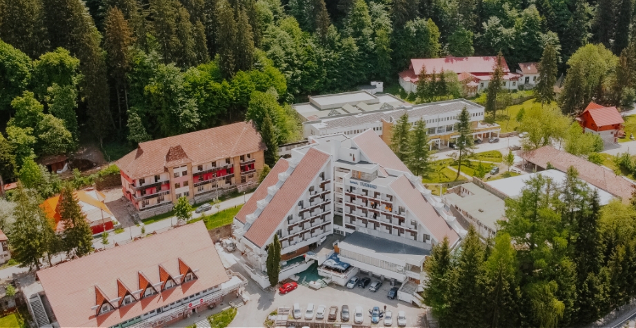 Hotelul Tuşnad, amendat de ANPC. Inspectorii au închis zeci de camere