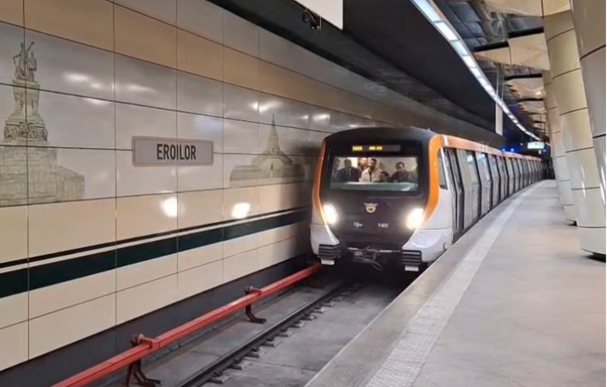 Noul metrou Metropolis ”Ilfov” de la Alstom circulă pe Magistrala 5 ...