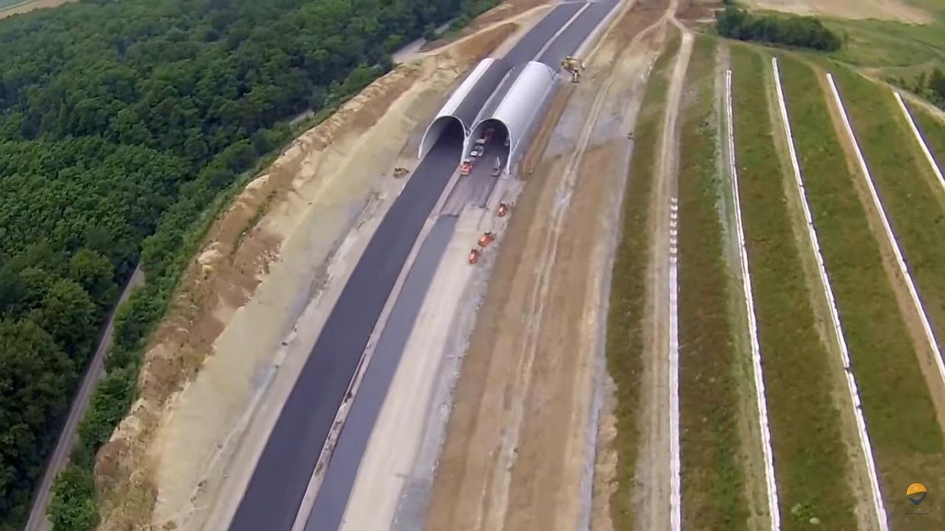 Noutăţi despre Autostrada A1 Lugoj – Deva. Când va fi străpunsă prima galerie de tunel