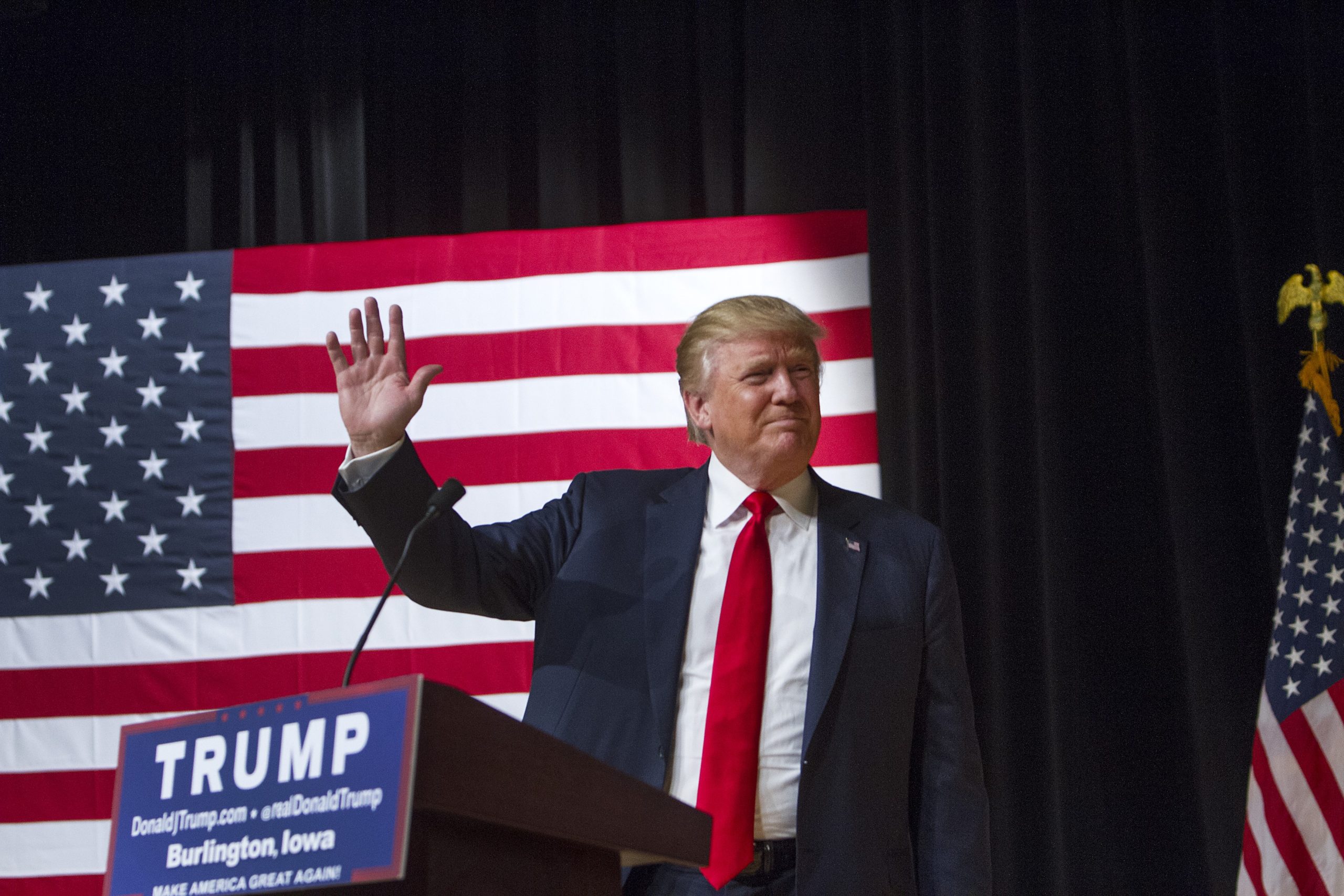 Casa Albă a anunțat oficial boala de care suferă Donald Trump. Ce diagnostic i-au pus medicii ...