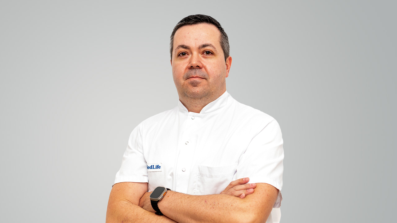 Dr. Costel Claudiu Rad, MedLife: „Chirurgia sânului, o șansă la o viață normală!”