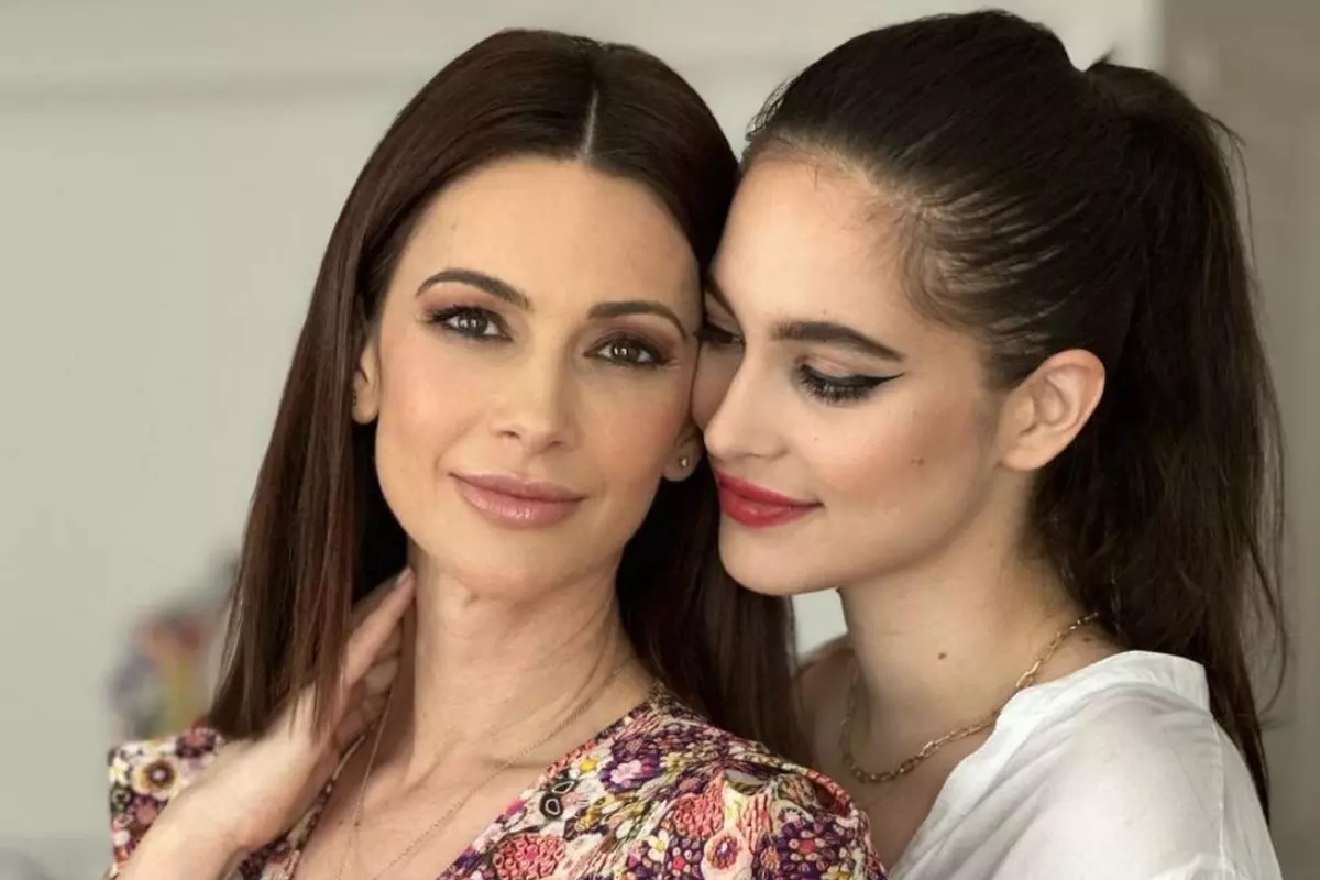 Fiica Andreei Berecleanu, o tânără superbă. Cum a fotografiat-o prezentatoarea de ştiri pe Eva ...