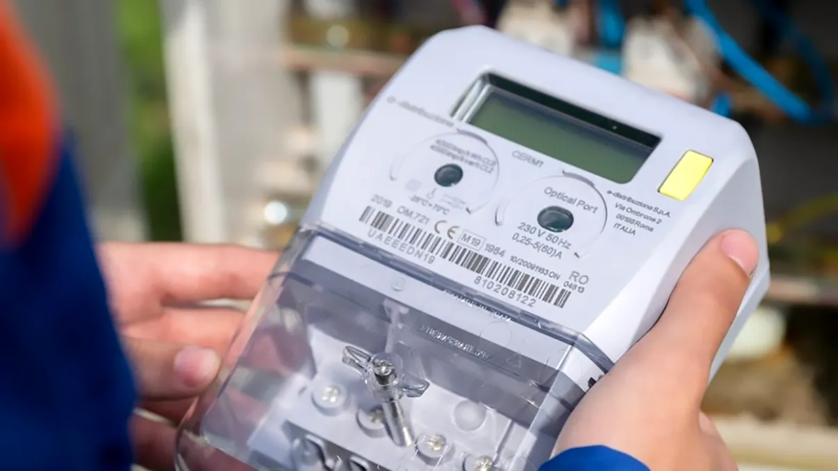 Orele în care plătești de trei ori mai puțin la energie. Cum pot românii să economisească bani ...