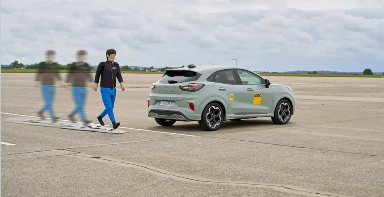 Test ADAC: Tesla Model Y, pe ultimul loc la siguranța manevrelor în ...