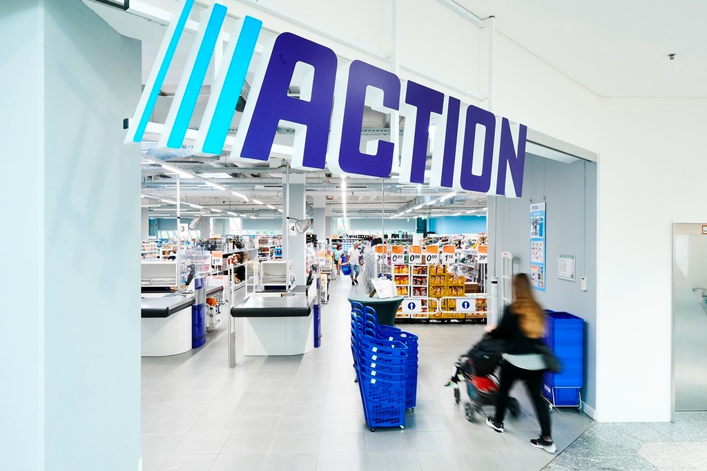 Ce produse se găsesc la magazinul Action, recent intrat pe piața din România. De ce lanțul are ...