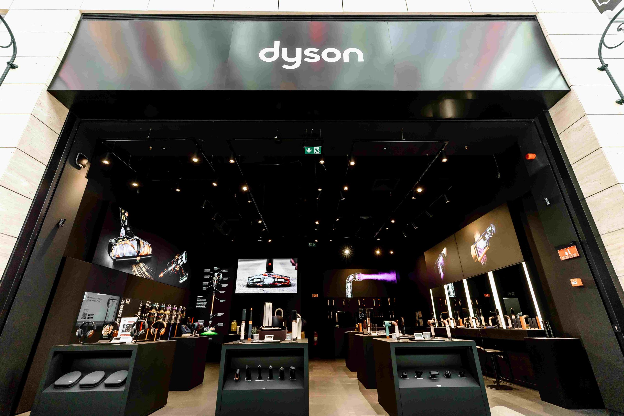 Dyson face valuri în România cu primul magazin oficial al gigantului ...