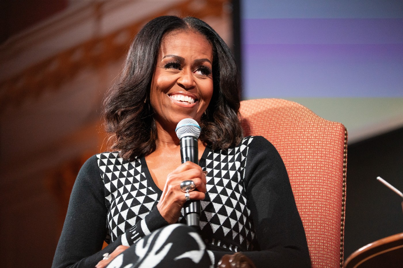 Michelle Obama a trecut printr-o schimbare radicală de look. Este de ...