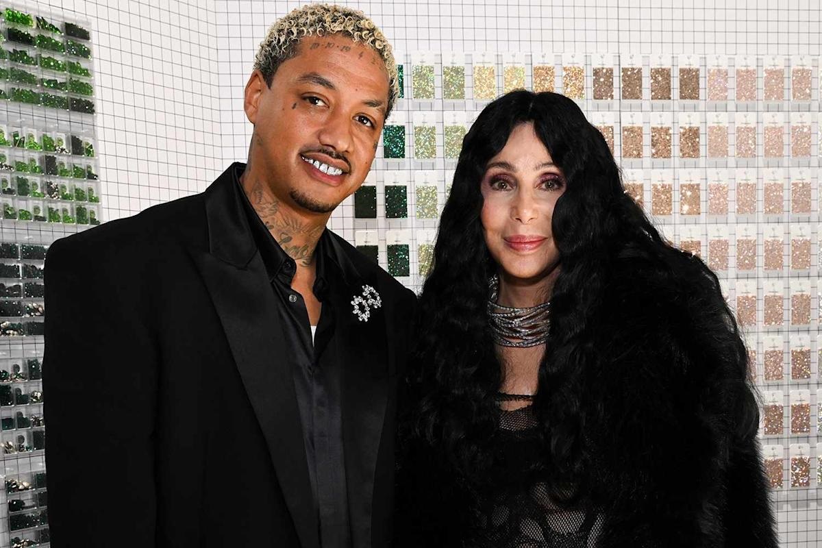 Legendara Cher se pregătește de nuntă. Artista va spune marele DA ...
