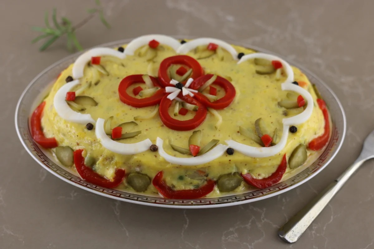 Poți congela salata de boeuf? Greșeala care o strică definitiv