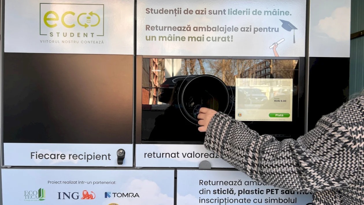 Se reciclează și recipientele de carton la noul automat din Piața ...