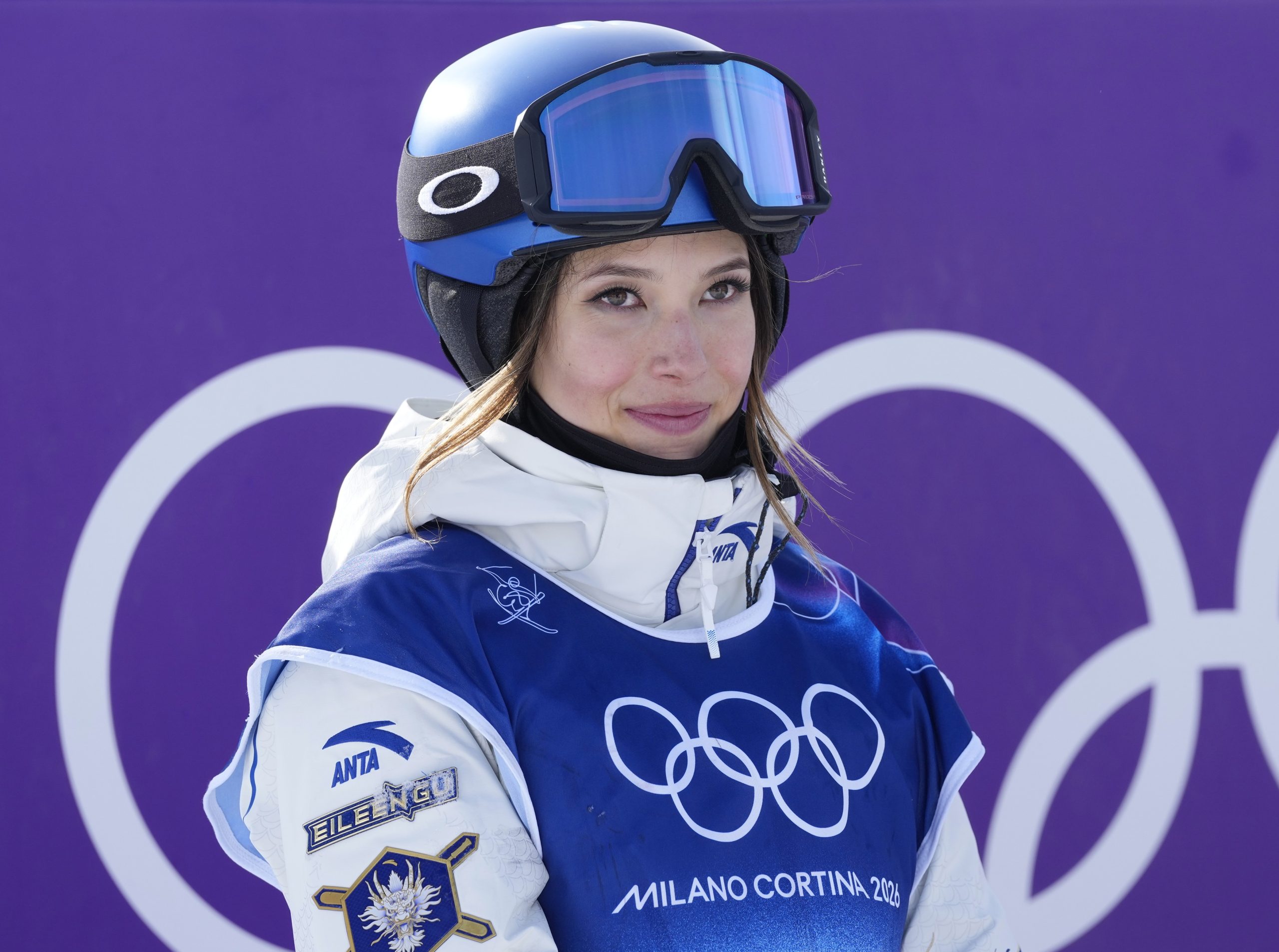 Eileen Gu, vedeta JO 2026 cu un venit de 23 milioane de dolari: de la ...